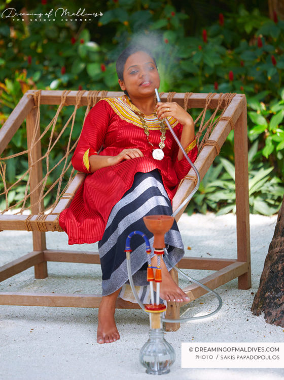 The Maldives Traditional Dress : The Dhivehi Libaas